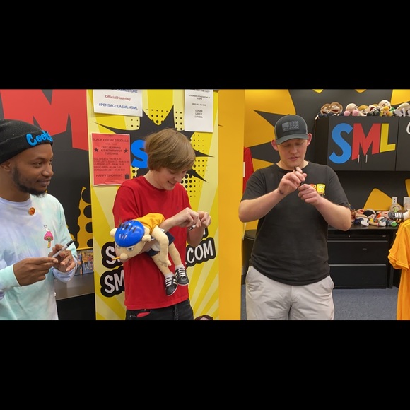 SML Sport | Toys | An Signed Sml Jeffy Puppet Signed By Logan Lovell ...